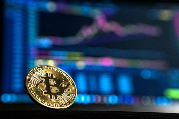 Why the Bitcoin Price is Dumping and Could it Get Worse