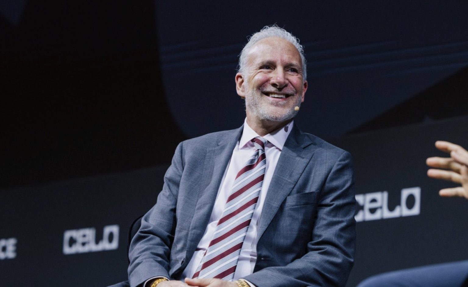 CZ and Peter Schiff Face Off at Binance Blockchain Week
